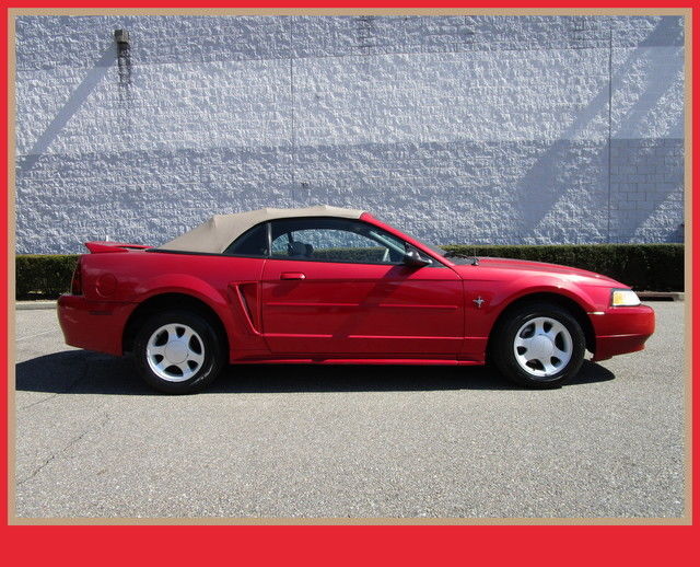 00 Ford Mustang Convertible Low miles Clean Car Fax