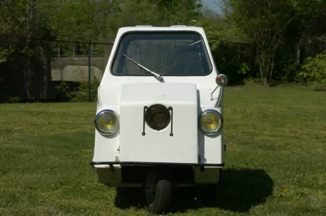 1970 Mini-Comtesse
