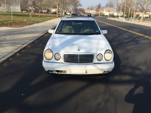 1998 MERCEDES-BENZ E 300 DIESEL !!!! NO RESERVE