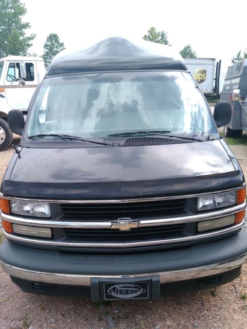 1999 Chevrolet Express 1500 Sherrod Van