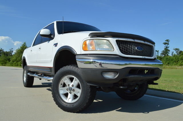 2003 Ford F-150 Supercrew XLT 4x4 Low Miles!!