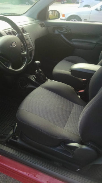2005 Ford Focus SE ZX3 5 speed