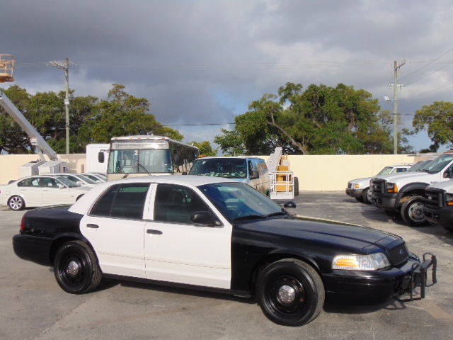 2006 *POLICE PKG* CROWN VIC P-71 INTERCEPTOR CAR