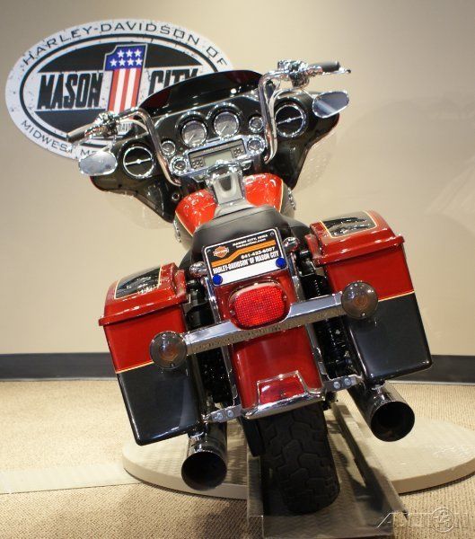 2007 FLHTCU Electra Glide Ultra Classic Fire Red Pearl Black Pearl