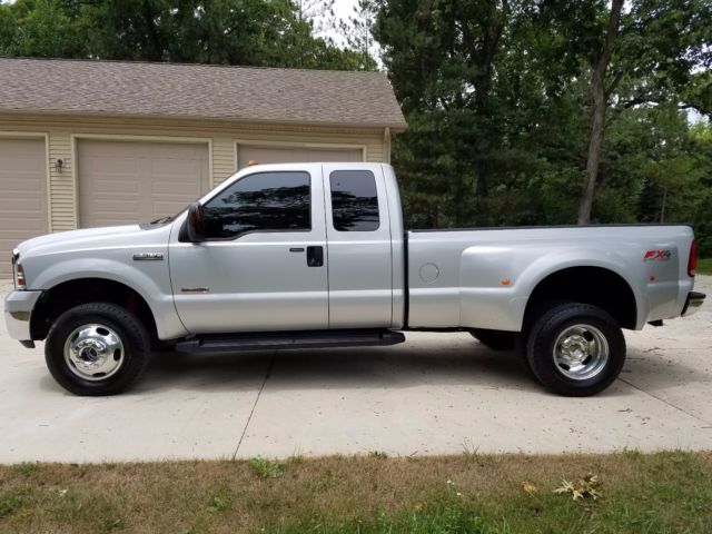 2007 Ford F-350 diesel 4x4 6 speed