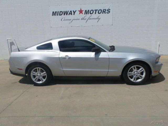 2010_Ford_Mustang_Automatic_V6_Clean_AutoCheck