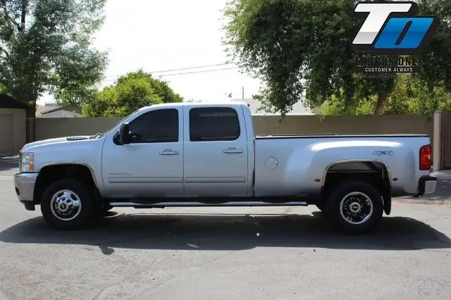 2011 Chevrolet DRW LTZ 4x4 6.6L Duramax Diesel