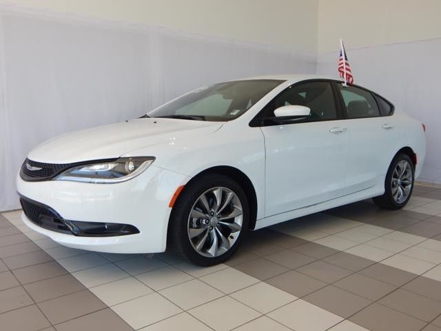 2015 Chrysler S , ALLOYS , AUTOMATIC