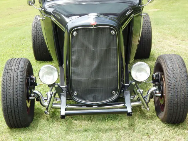 32 3 Window Coupe 2 Door Grey Metallic 8 Cylinders Automatic Leather Seats