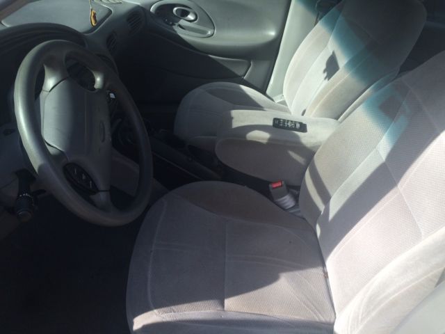 !996 Ford Taurus only 94k miles
