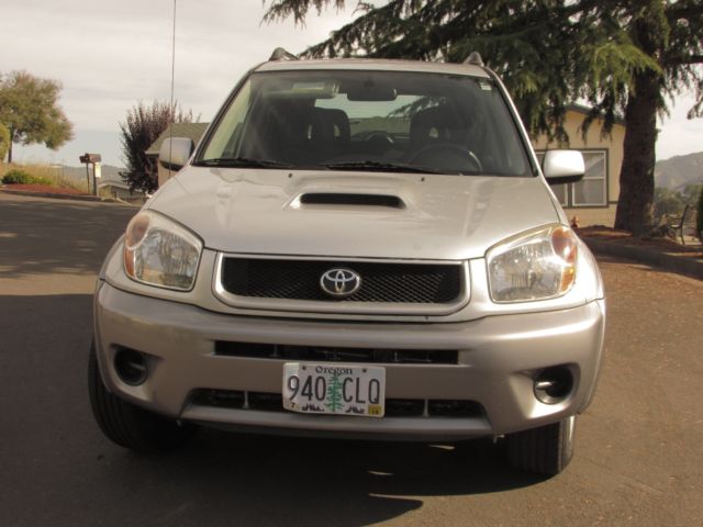 Beautiful 2005 RAV4 Sport