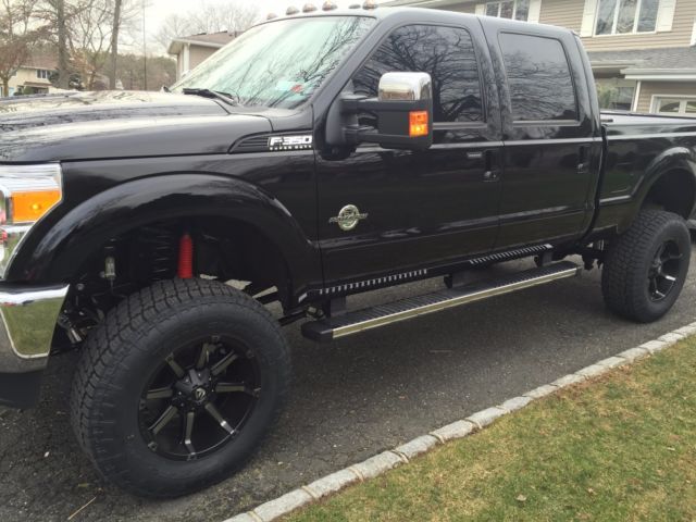 Custom 2016 Ford F-350 - Black.