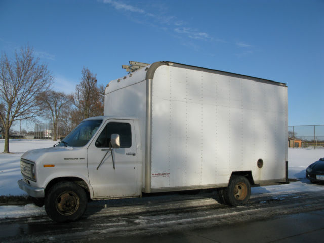 ford 7.5ltr box truck with 14' box
