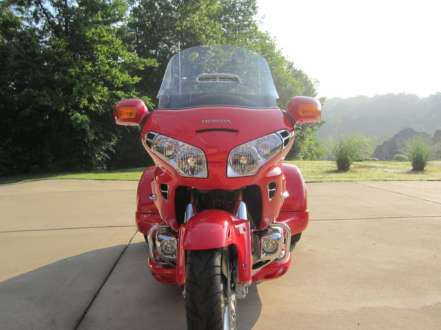 Honda Goldwing Gl1800 CSC Trike 2004 Honda Goldwing Gl1800 CSC Trike 2004
