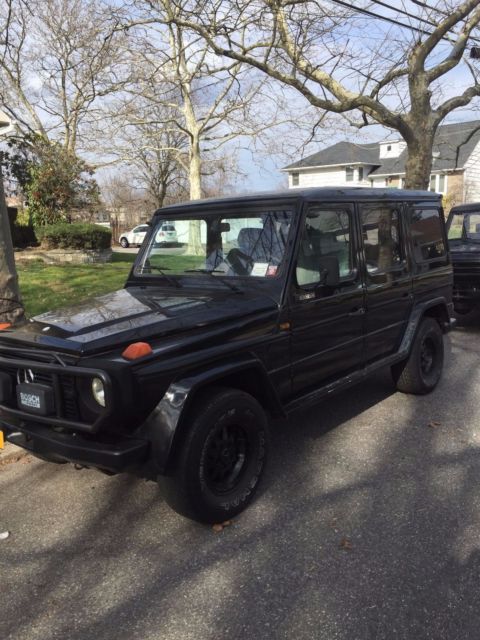 MERCEDES G WAGON 300 GD