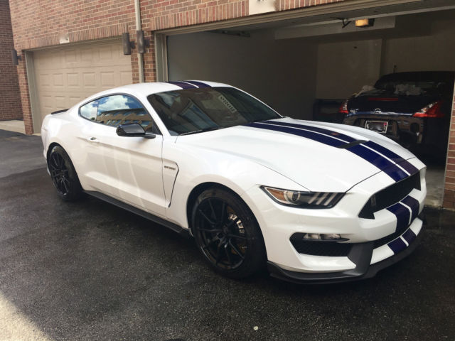 Shelby GT 350